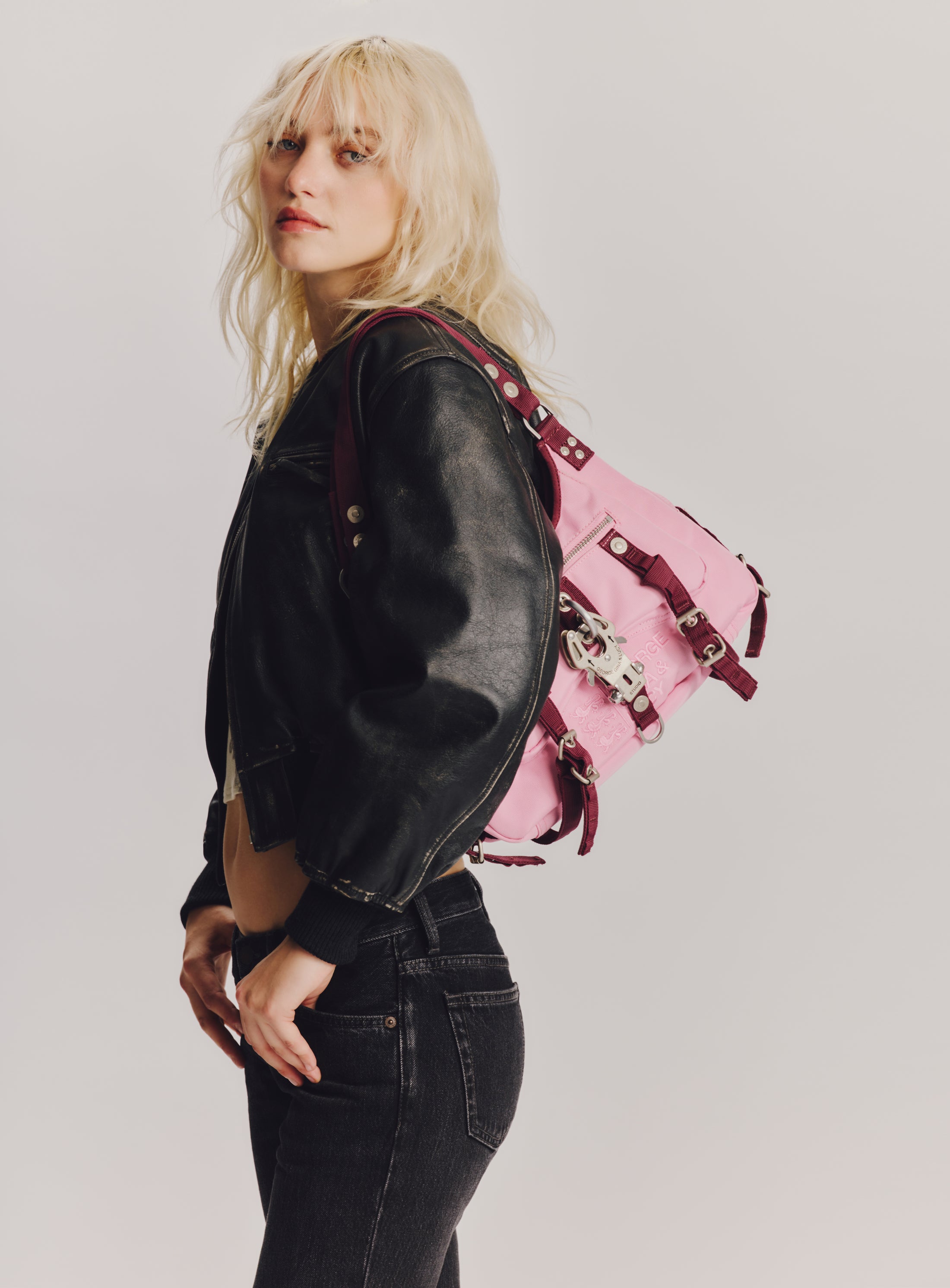 MOS COWGIRL – GEORGE GINA & LUCY