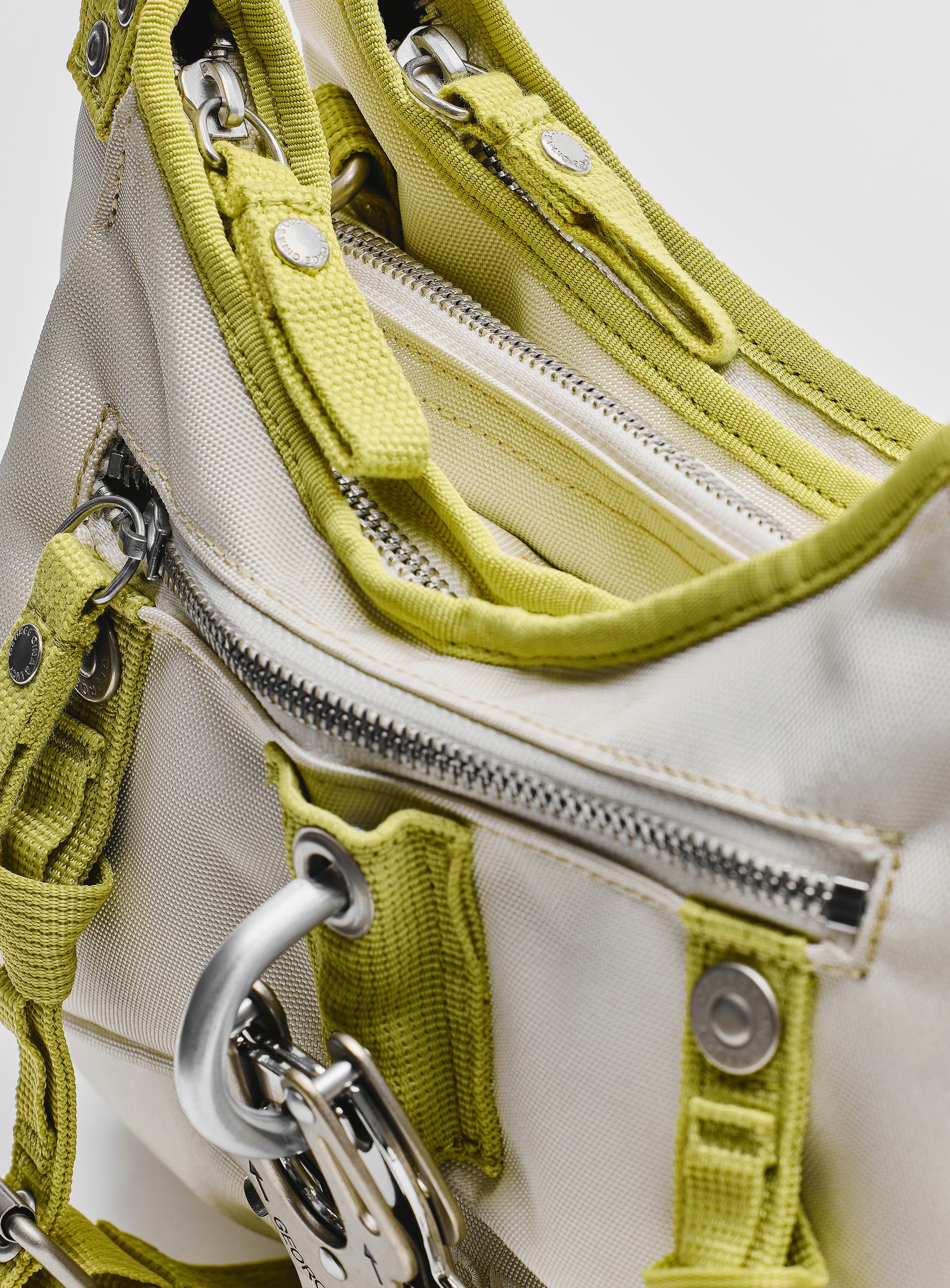 MOS COWGIRL – GEORGE GINA & LUCY